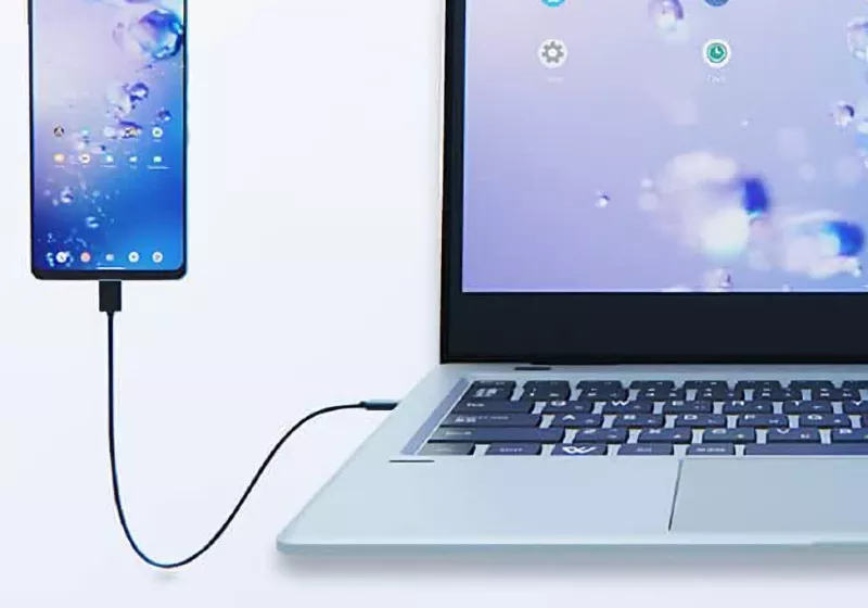 This laptop turns your Android or iOS smartphone into a mobile ...