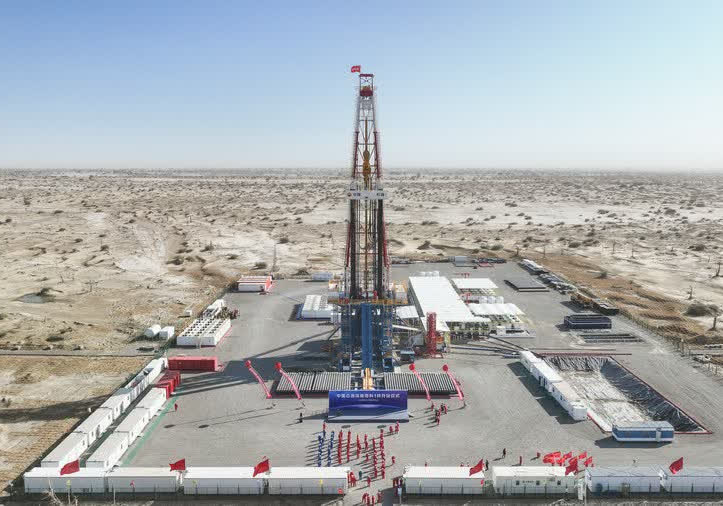 China starts drilling a 6.2-mile-deep borehole into the Earth's crust ...
