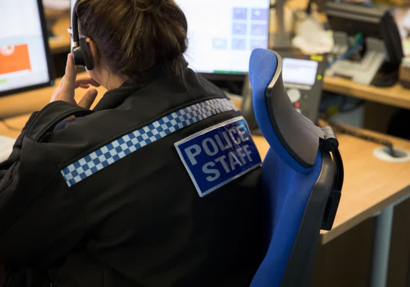 UK police blame Android SOS feature after being inundated with "silent ...