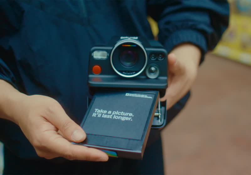 Polaroid's new I-2 instant camera seamlessly blends analog with modern ...