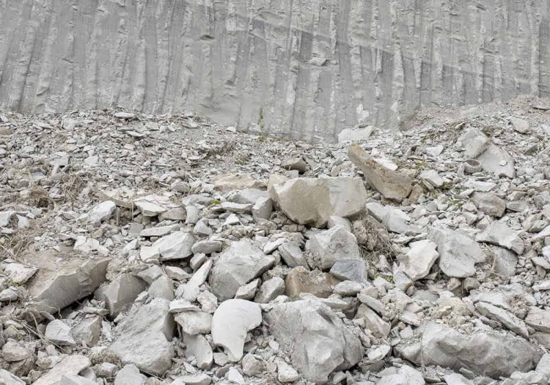 Microsoft plans to capture carbon using crushed limestone | TechSpot