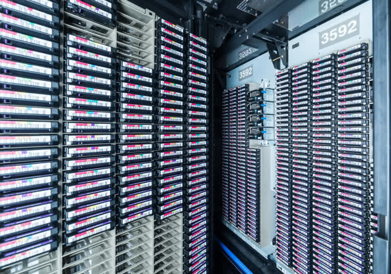 Huawei is developing a mysterious new "magneto-electric" storage technology | TechSpot