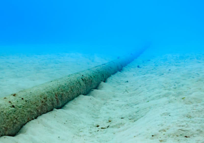Google to spend $1 billion to lay two new cables on the Pacific seabed ...