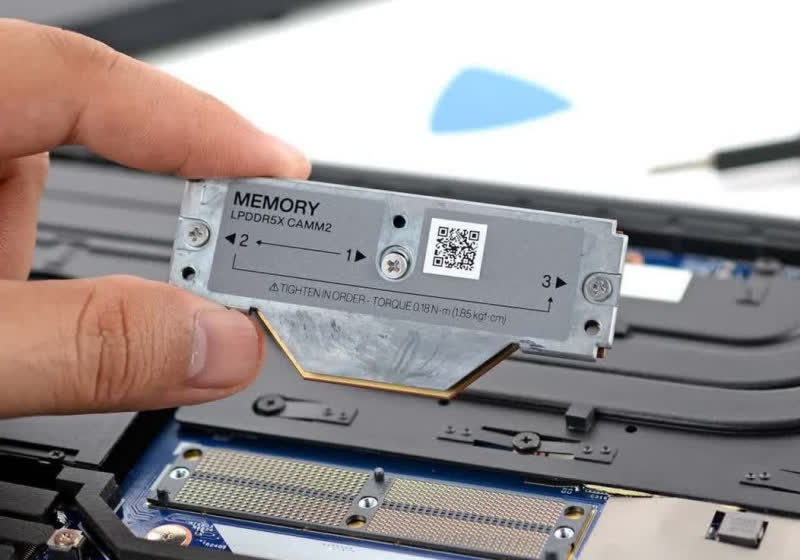 Replaceable and upgradable LPCAMM2 laptop memory is here and it's a big ...