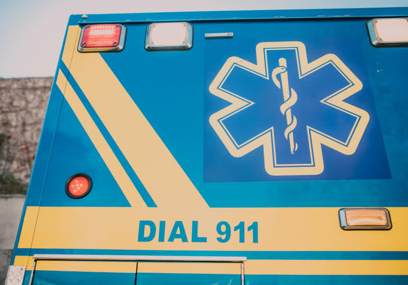 911 call centers gear up for live video streaming from iPhones | TechSpot