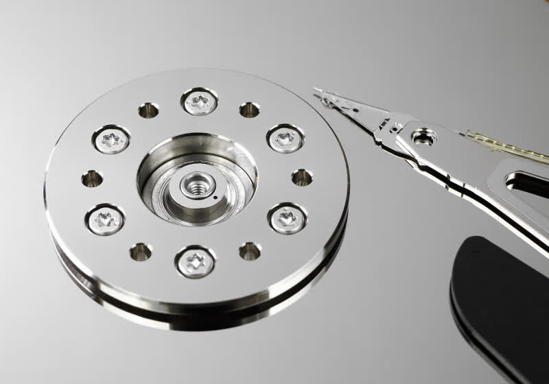 Western Digital is now sampling 32TB SMR-based hard drives | TechSpot