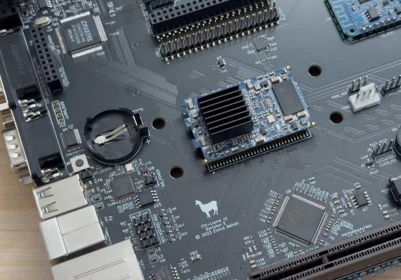 Custom retro PC project uses a compact x86 SoC to run DOS games with native hardware | TechSpot