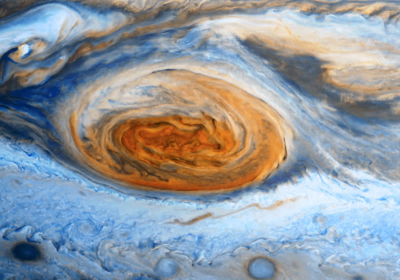 Hubble images show Jupiter's Great Red Spot wobbling like Jell-O | TechSpot